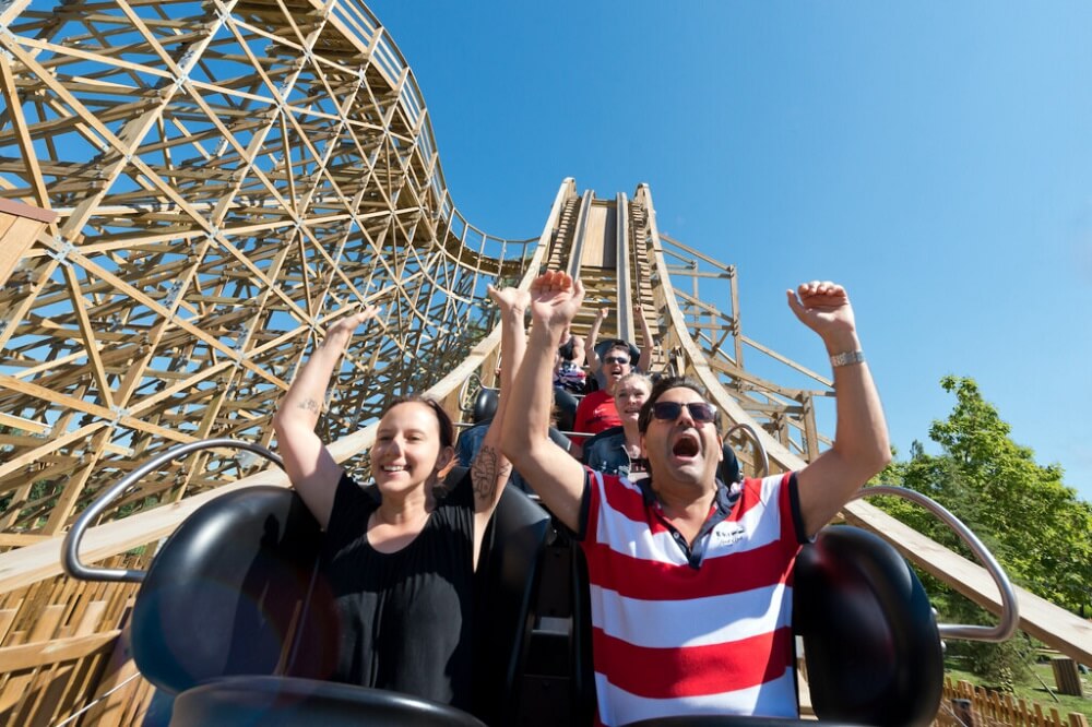 Revolutionizing Thrills: Six Flags Sets New Standards in a Digital ...